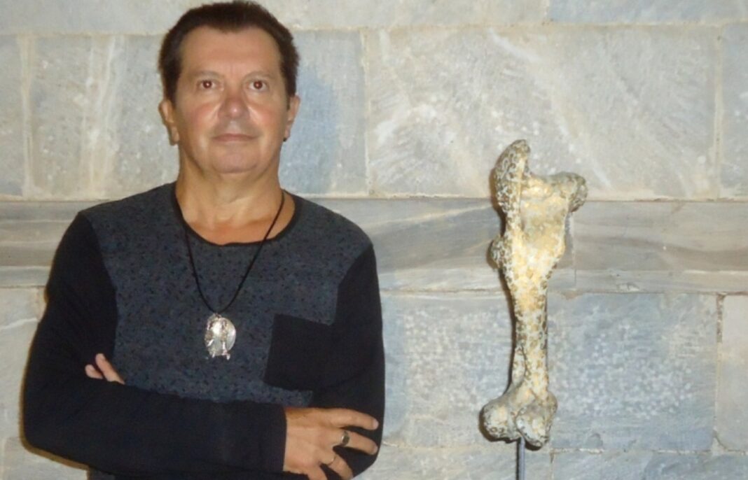 Εικαστικές και Λογοτεχνικές δράσεις του Κώστα Ευαγγελάτου - Polis Magazino